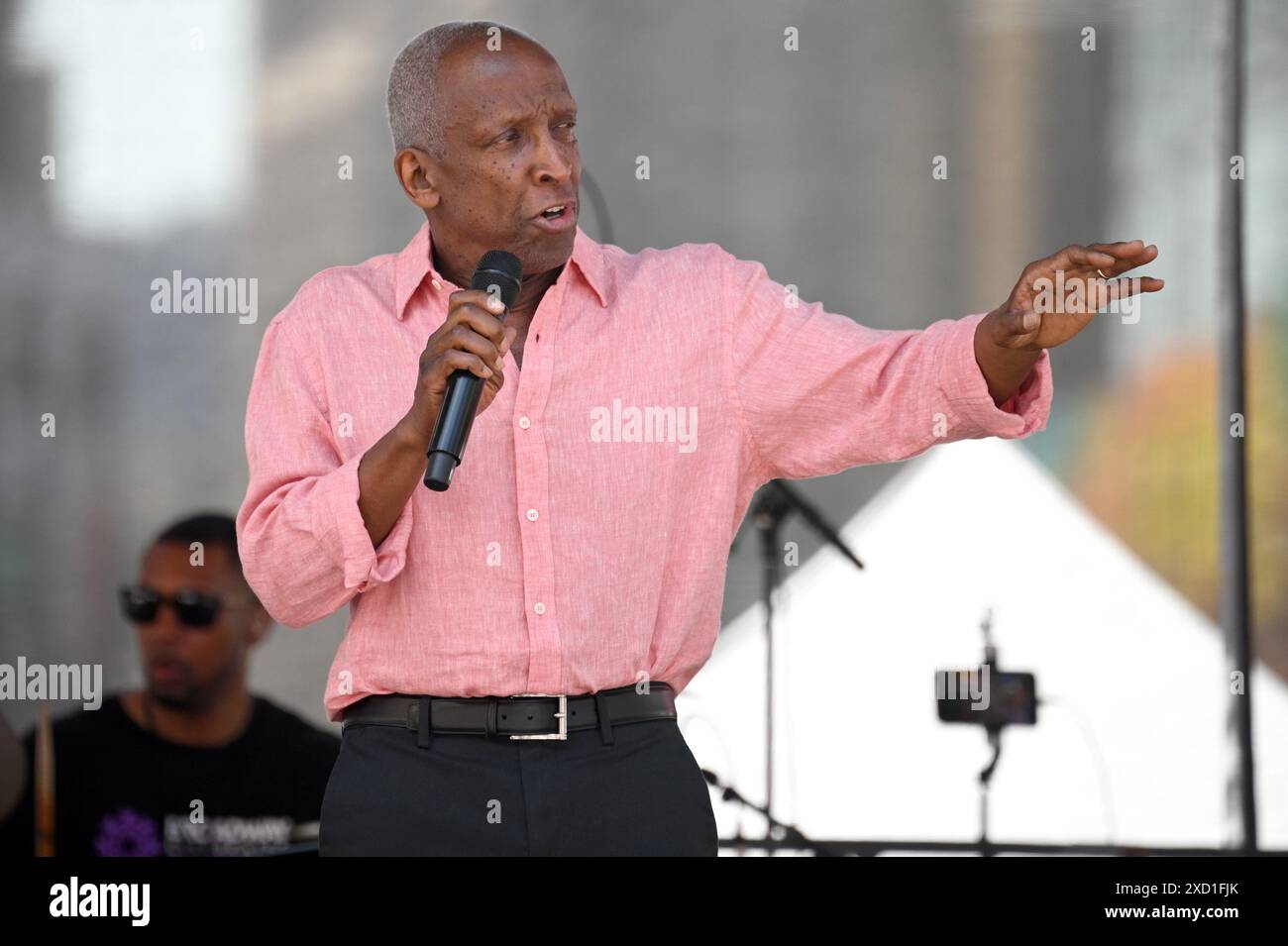 Actor and singer Dorian Harewood performs during the Fourth Annual ...