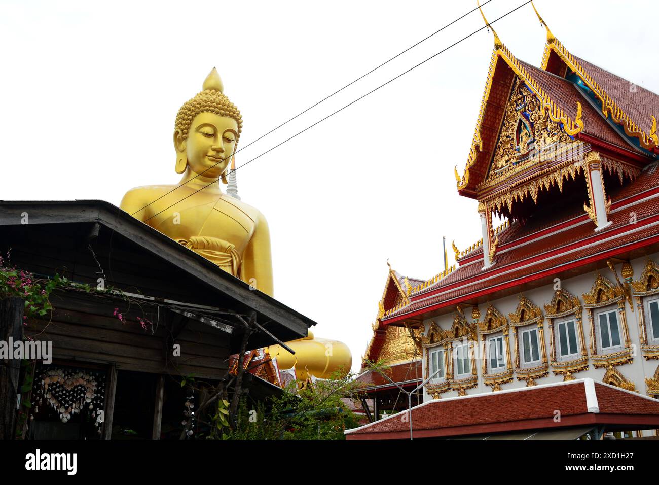 Wat Paknam Phasi Charoen. Bangkok. Thailand Stock Photo - Alamy
