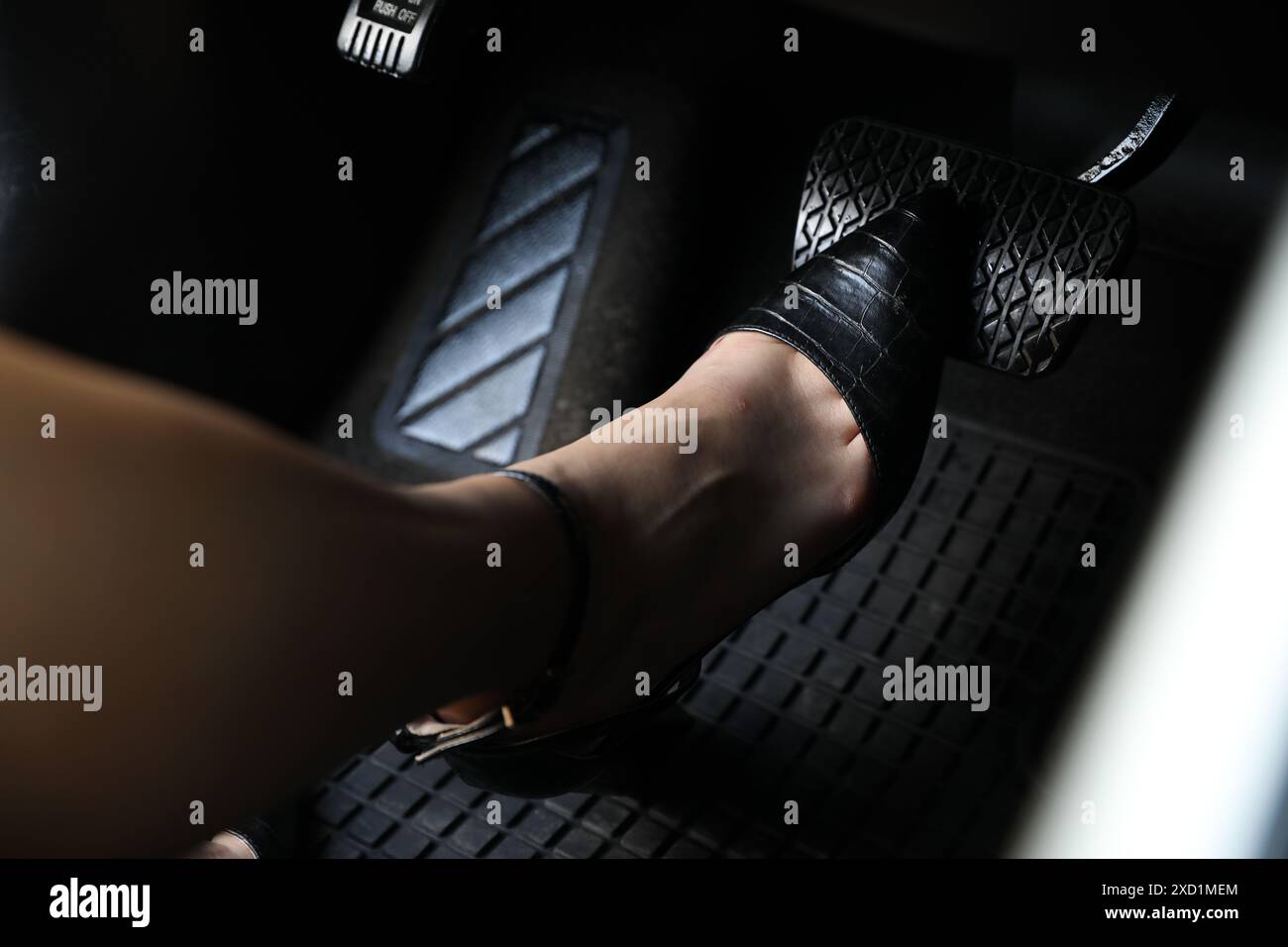 Heel brake hi-res stock photography and images - Alamy
