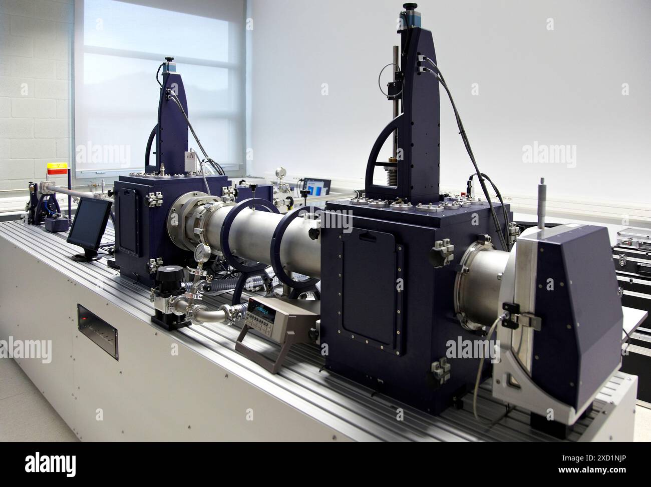 SAXS (Small-angle X-ray scattering), Materials Physics Center is a ...