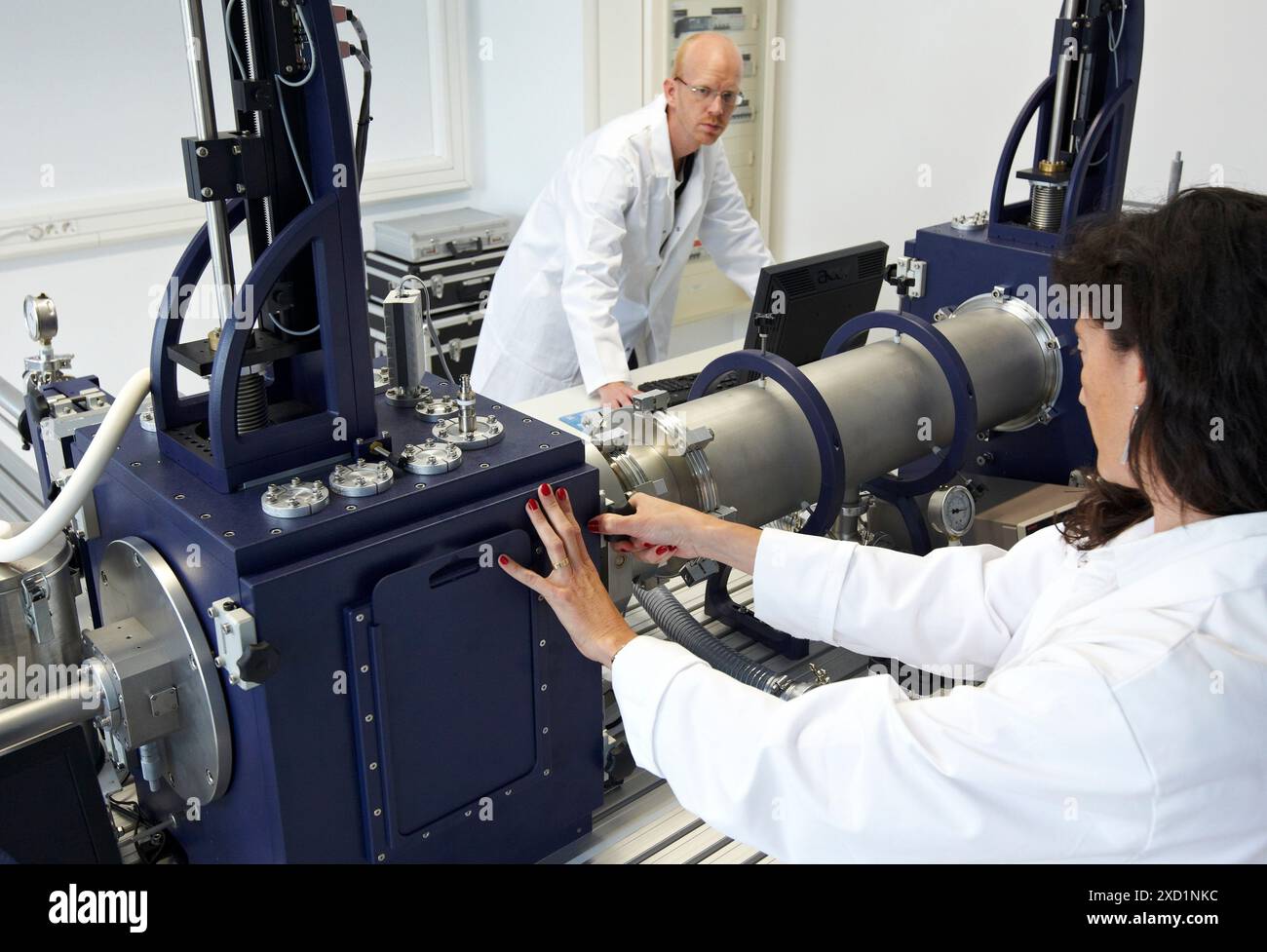 SAXS (Small-angle X-ray scattering), Materials Physics Center is a ...