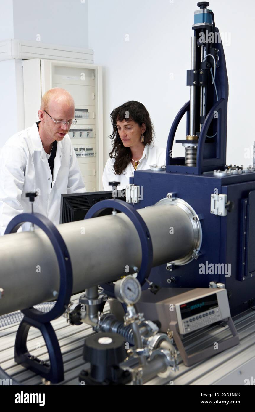 SAXS (Small-angle X-ray scattering), Materials Physics Center is a ...