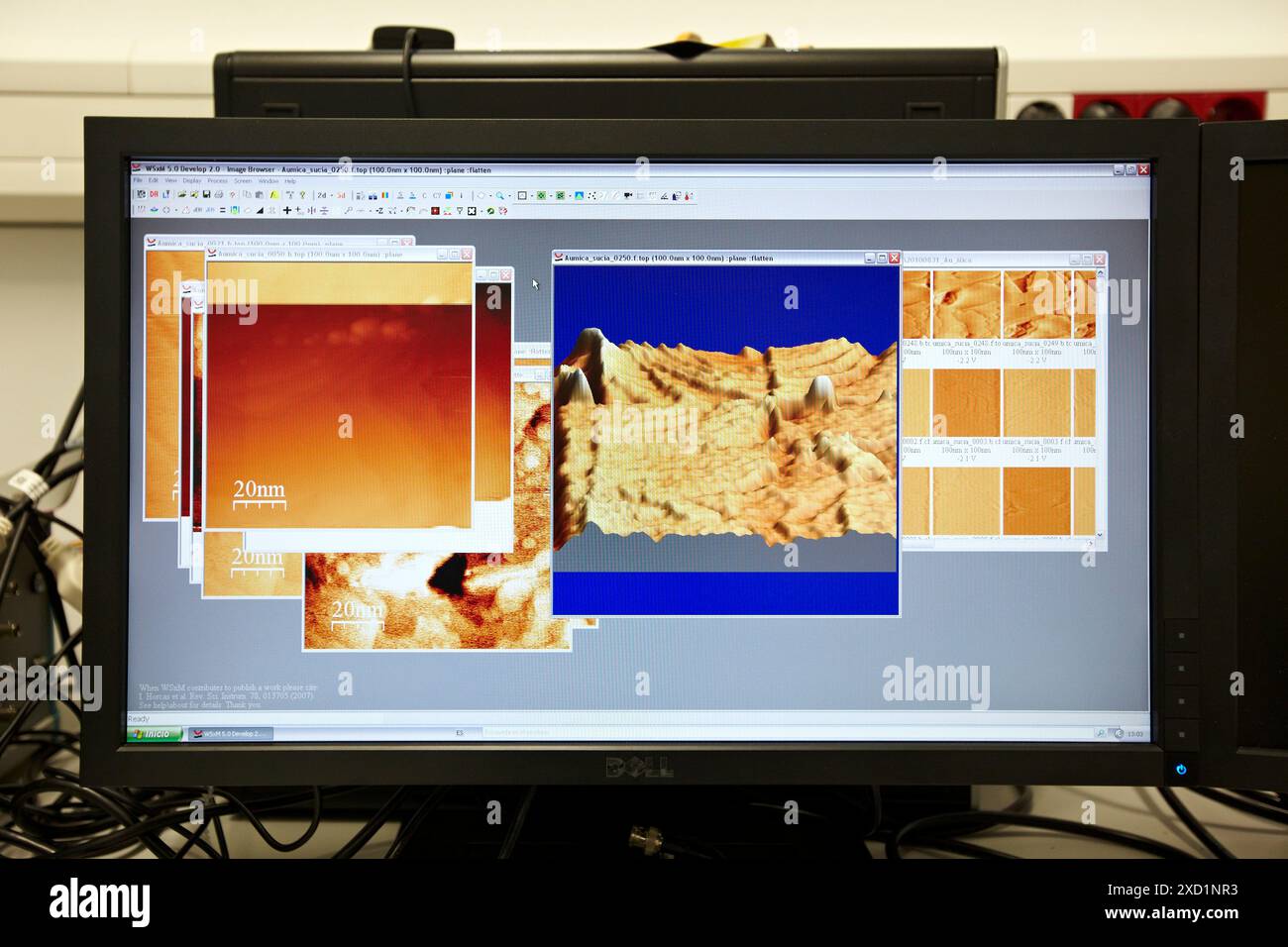 Magneto-optic Kerr effect microscope, ultra-high vacuum (UHV ...