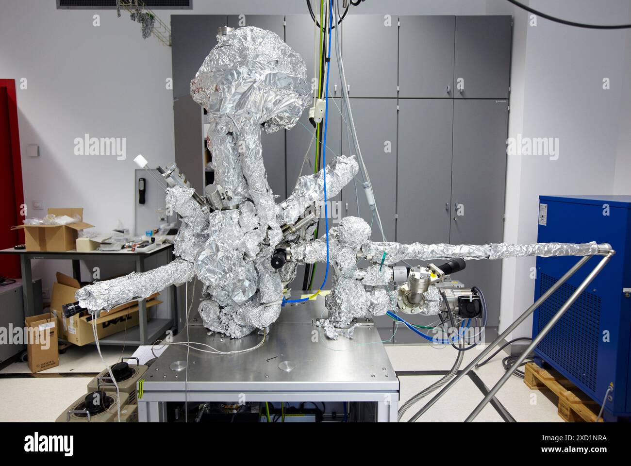 X-ray spectrometer, ultra-high vacuum (UHV), Nanophysics laboratory ...