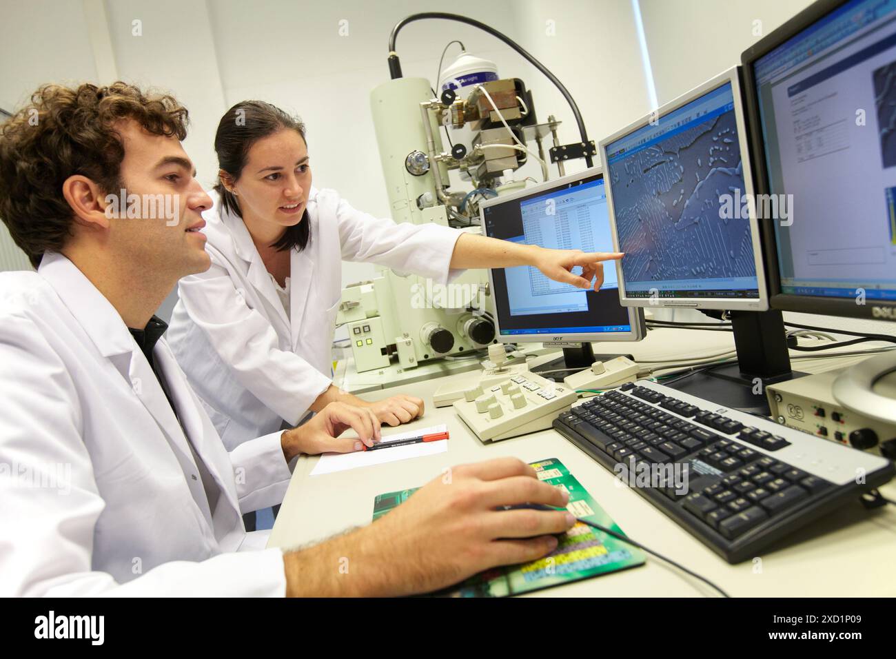 Electron microscope JSM 7000F Thermal-FEG SEM Micro structural analysis ...