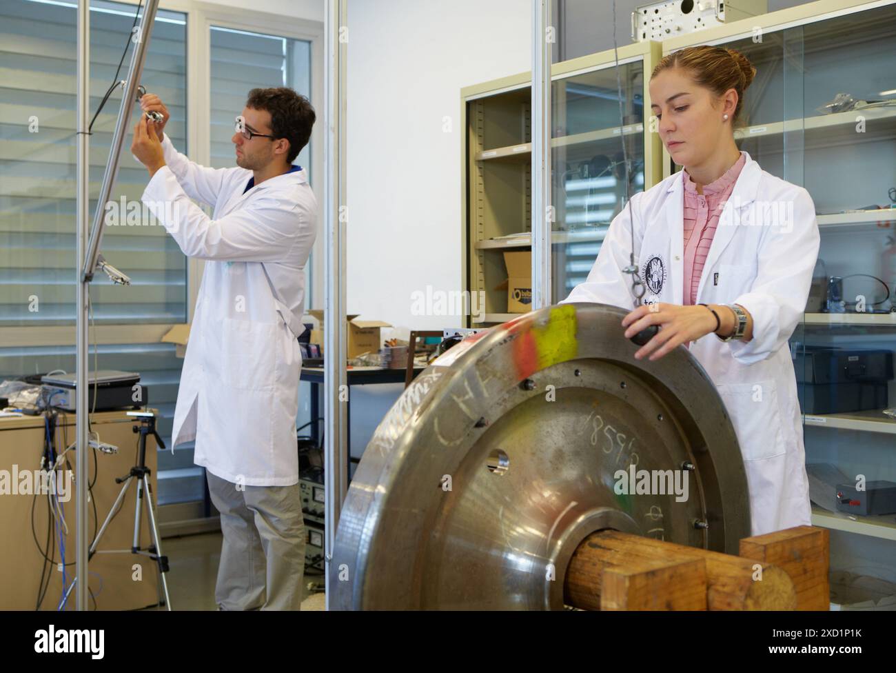 Acoustic test bench, Railway wheel, Optimal soundproofing project on ...