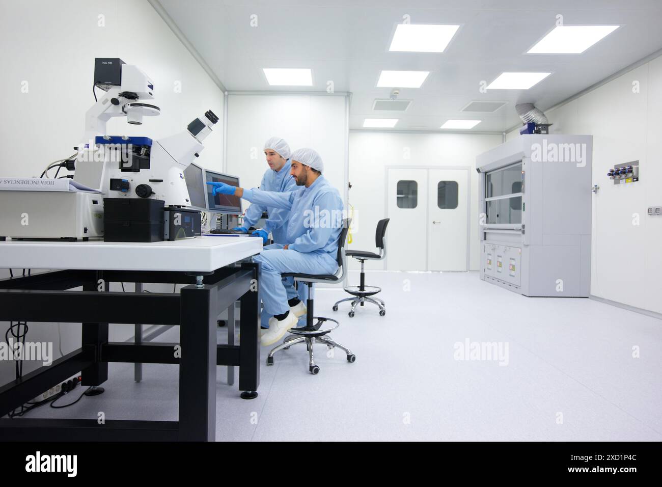 Watching polymeric nanofibers, images of Atomic Force Microscope, AFM ...