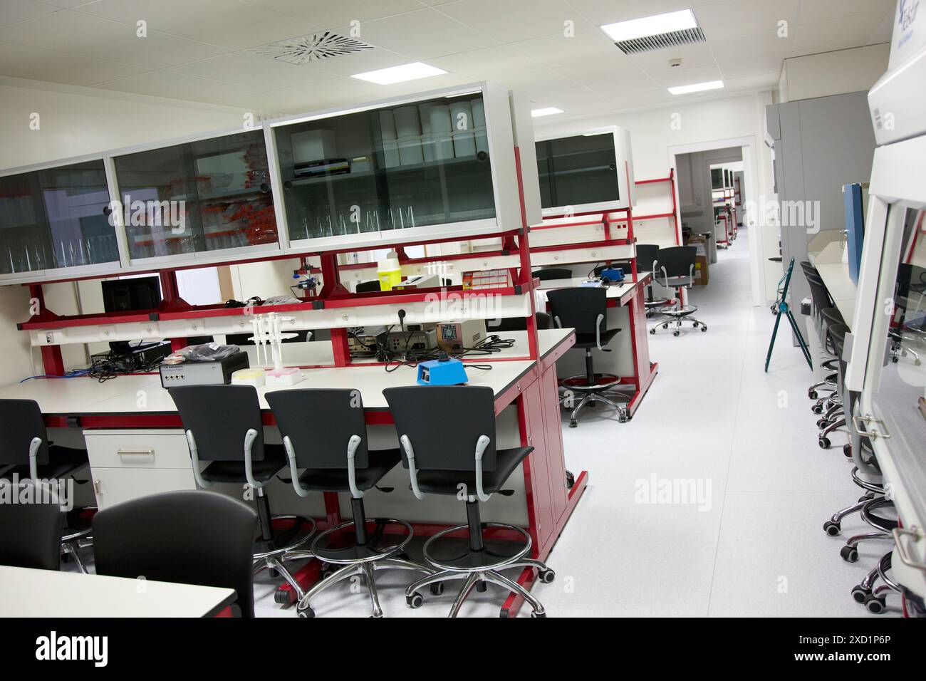 BioMEMS laboratory Research of surface chemistry and biological ...