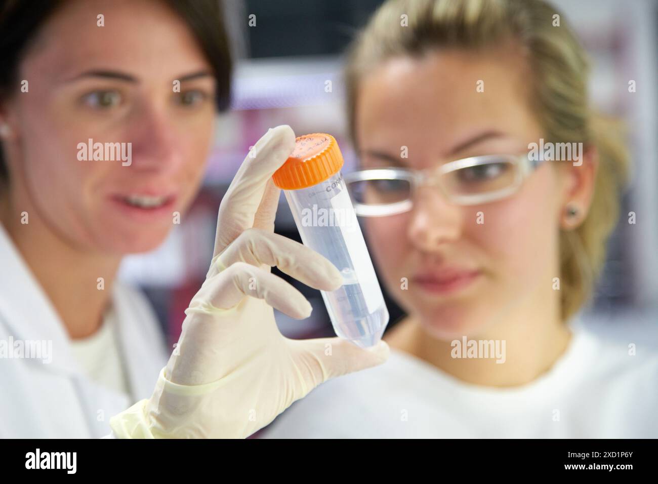 Hood biological BioMEMS laboratory Research of surface chemistry and biological interactions for ...