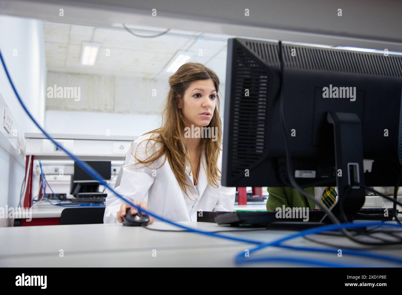 Student in the Biomedical Instrumentation Laboratory, Biomedical ...