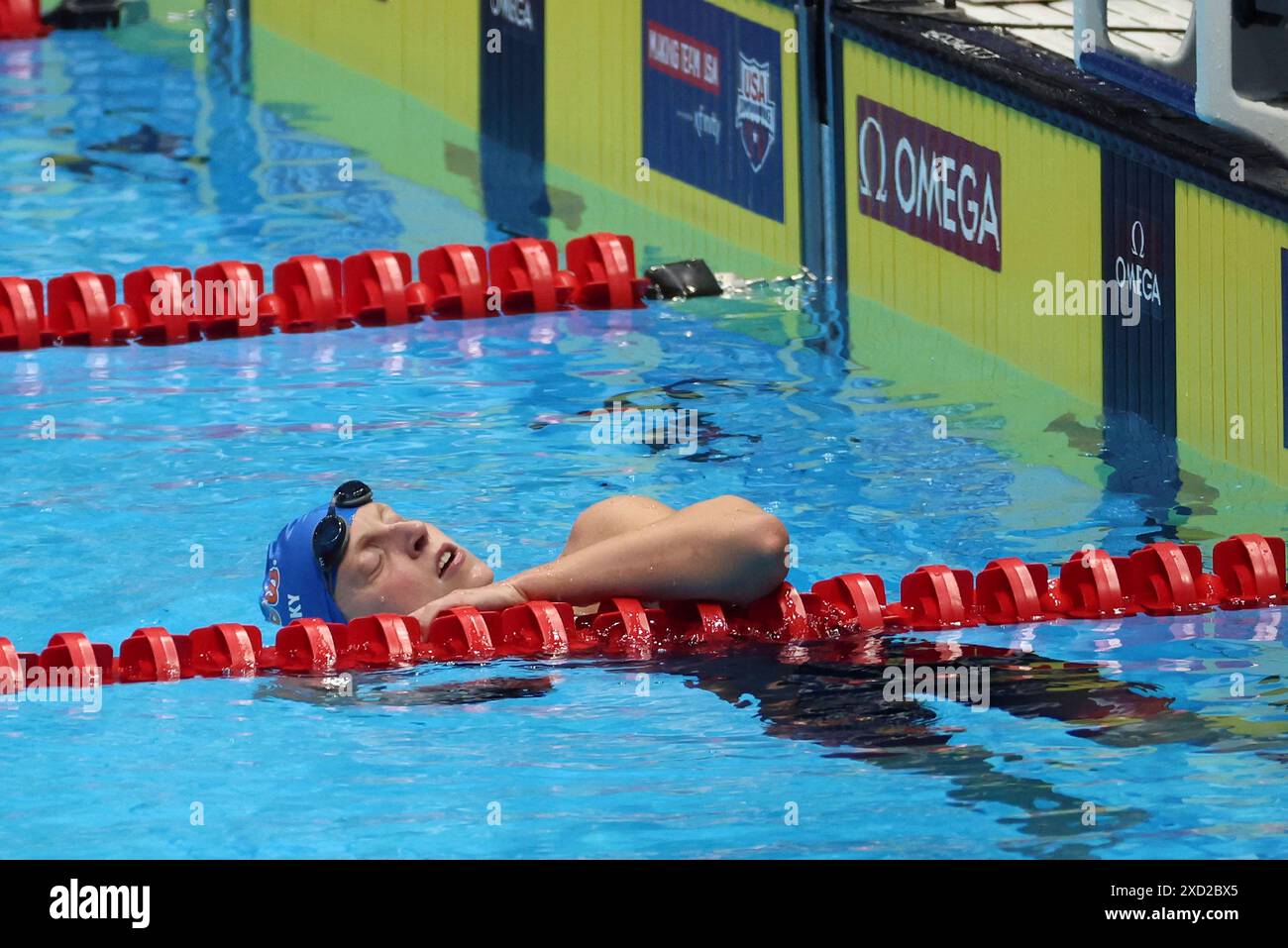 June 19, 2024, Indianapolis, Indiana, USA: Katie Ledecky takes a quick ...