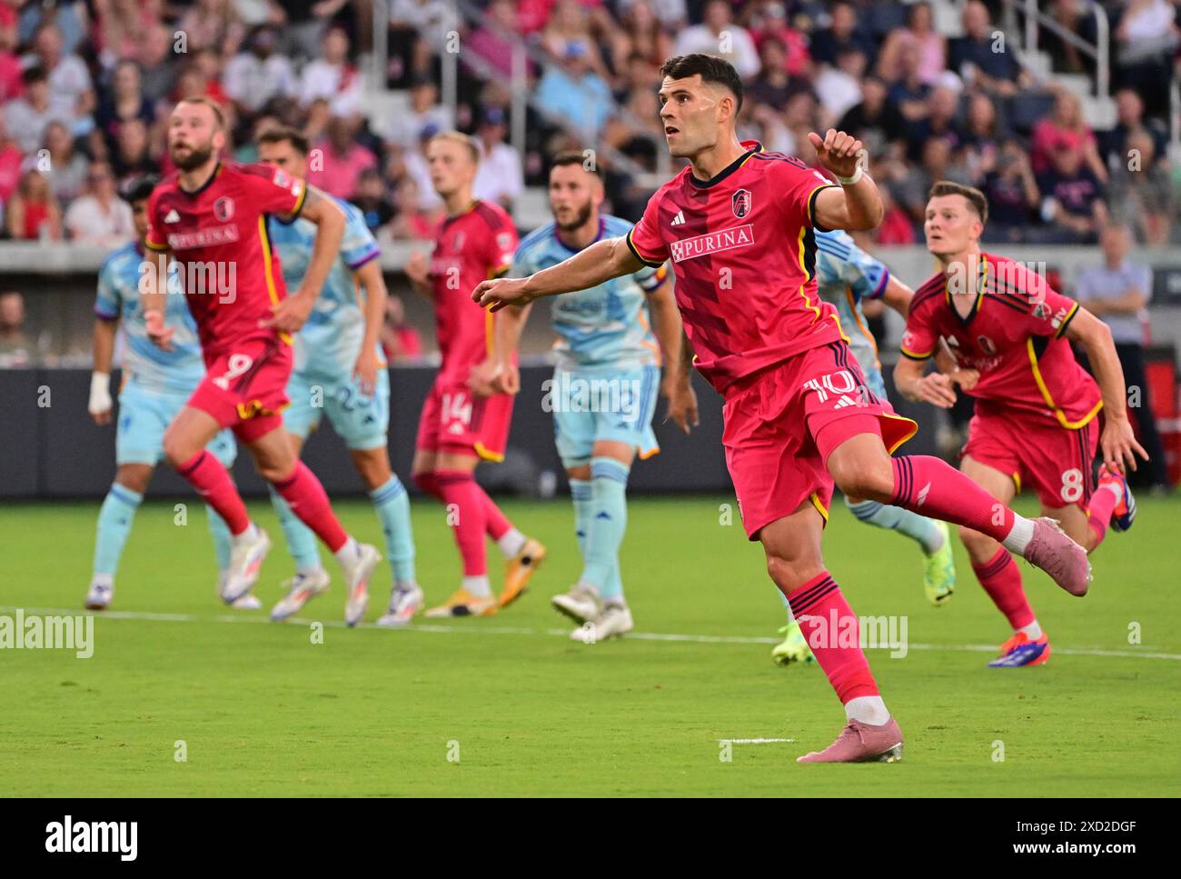 St. Louis, USA. 19th June, 2024. St. Louis City midfielder Eduard Lowen ...