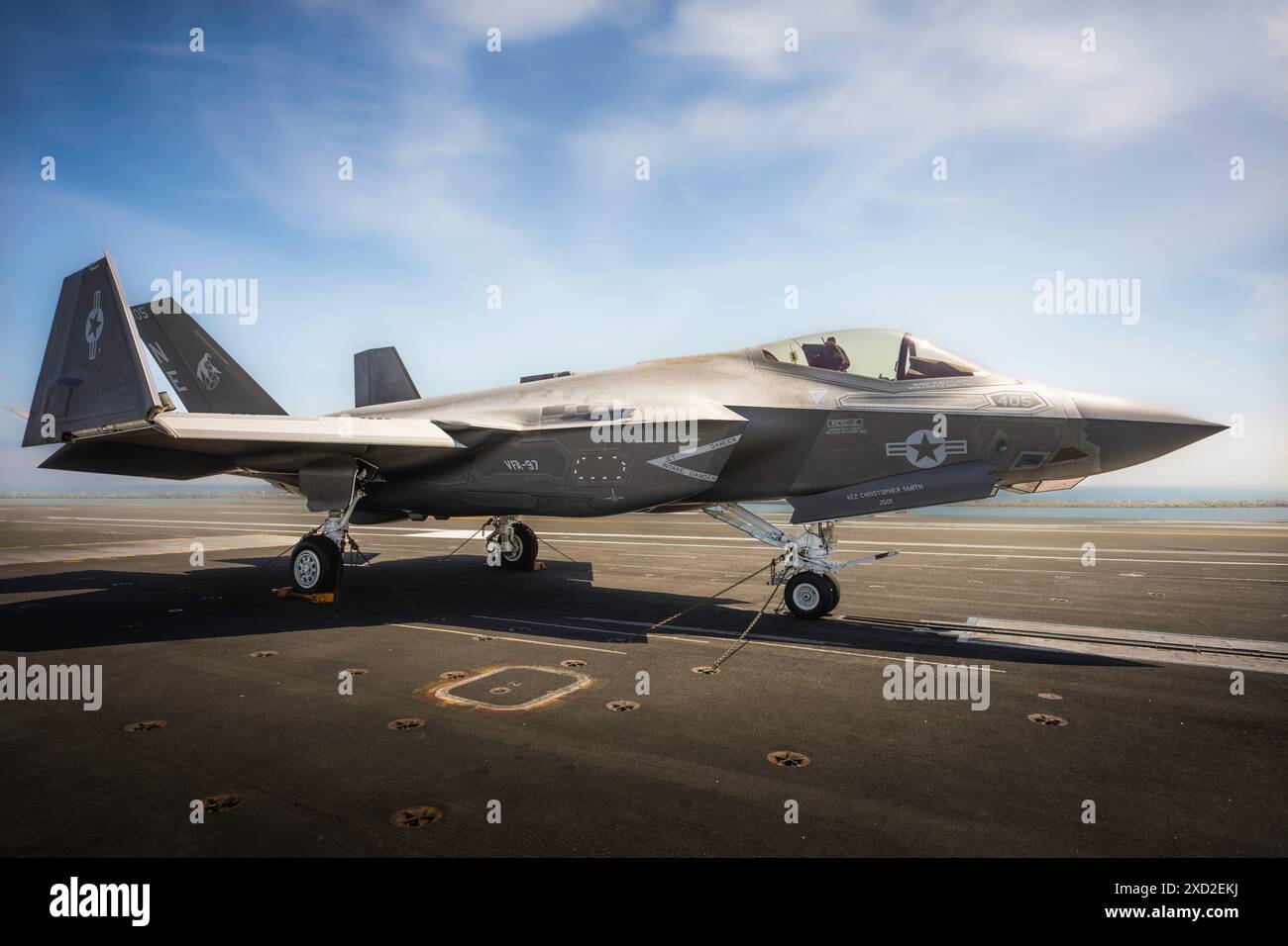 F-35 stealth fighter jet - Los Angeles, California - United States - 27 ...