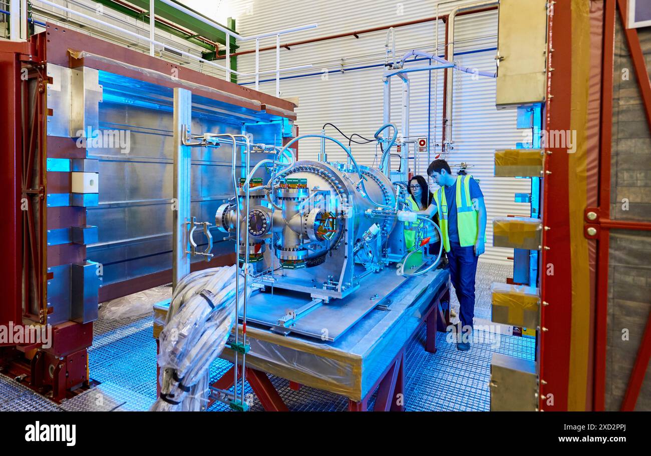 NEXT (Neutrino Experiment with a Xenon TPC) is a neutrinoless double ...