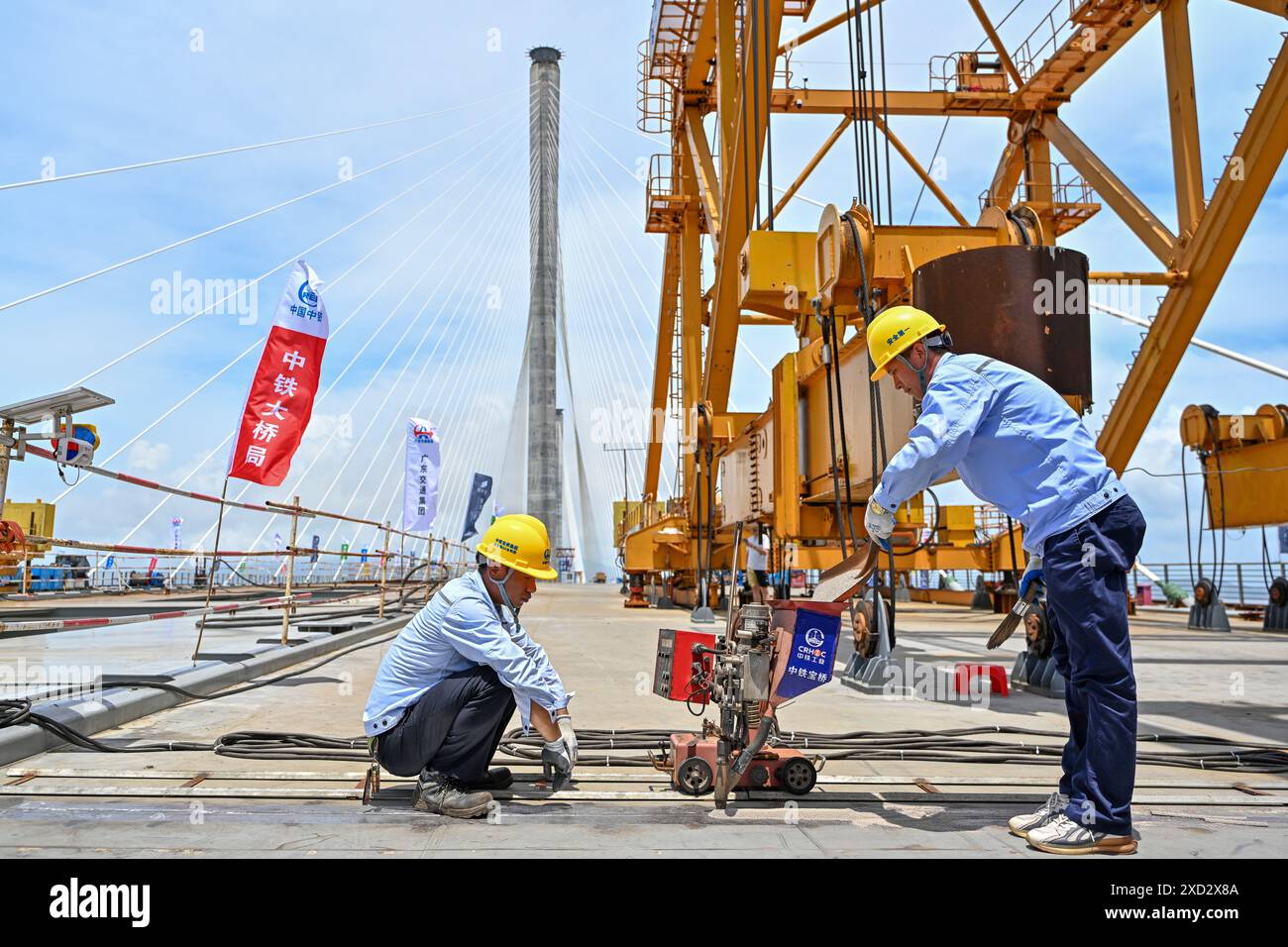 ZHUHAI, CHINA.19th JUNE,2024.The Huangmao Cross-Sea Bridge is fully ...