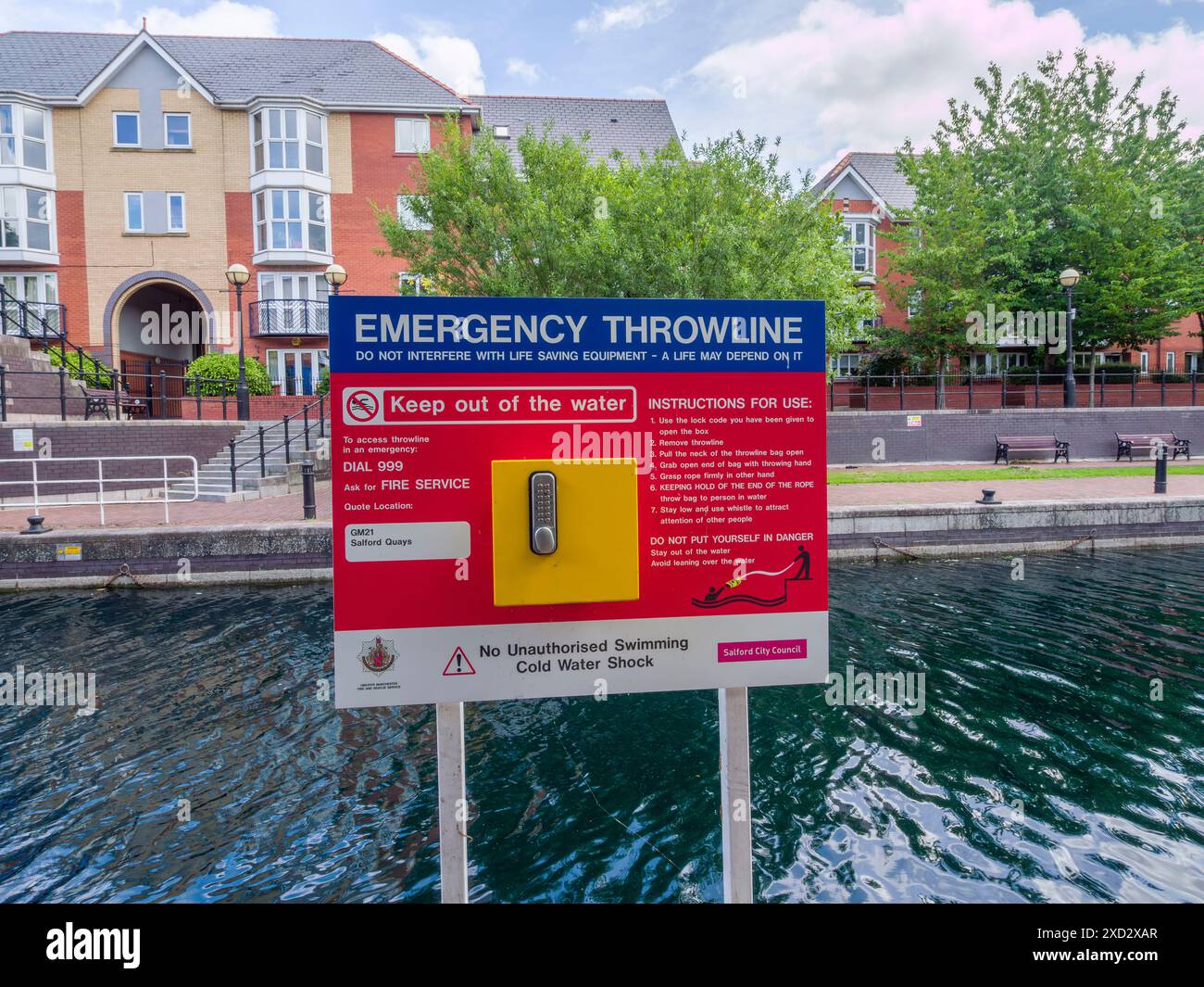 Emergency throwline hi-res stock photography and images - Alamy