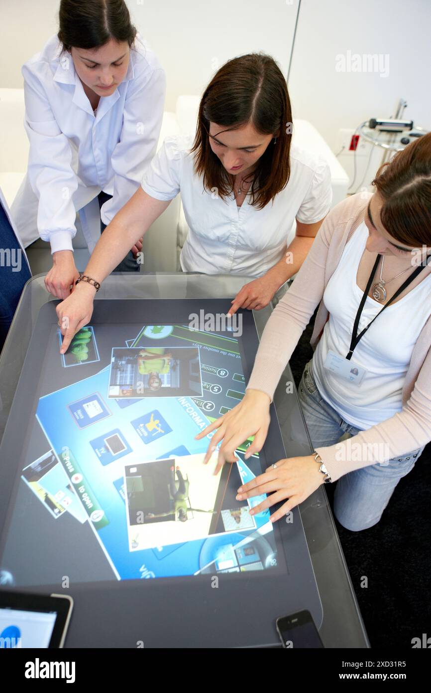 Multi-touch interaction, Health and Biomedical applications, Vicomtech ...