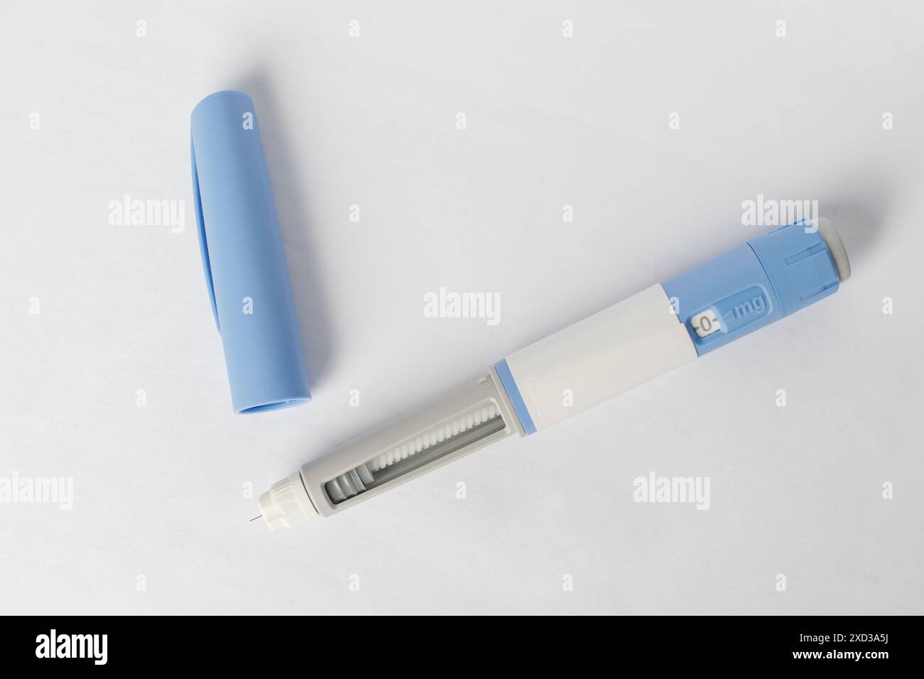 Subcutaneous injection hi-res stock photography and images - Alamy