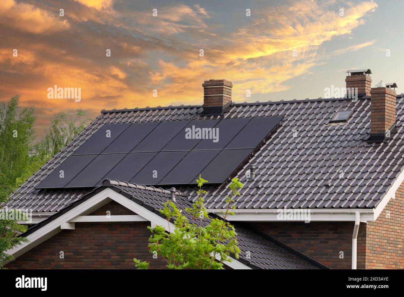 Solar panels roof sunset hi-res stock photography and images - Alamy