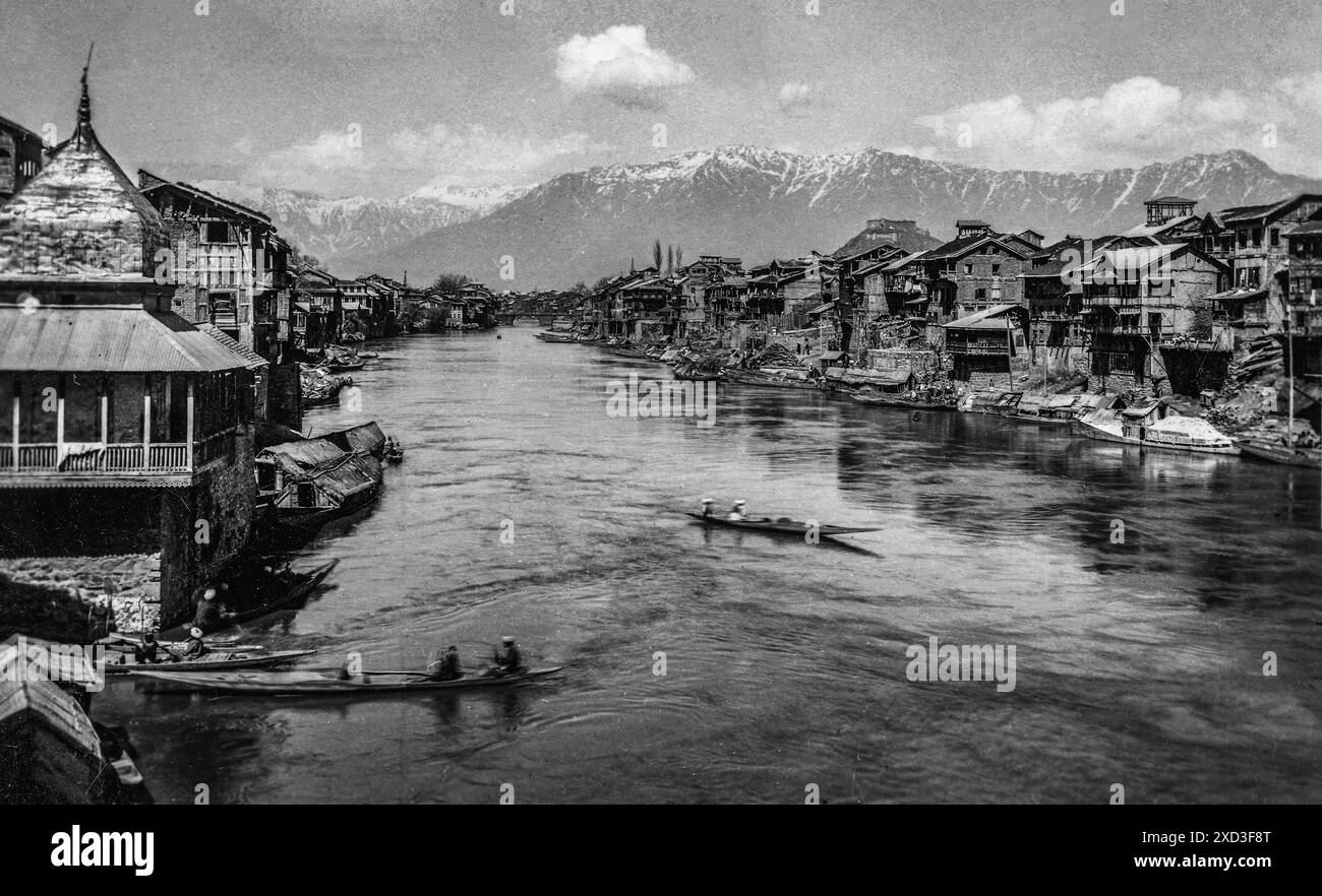 08 19 2019 Vintage Old Black and White Photo of jhelum river srinagar ...