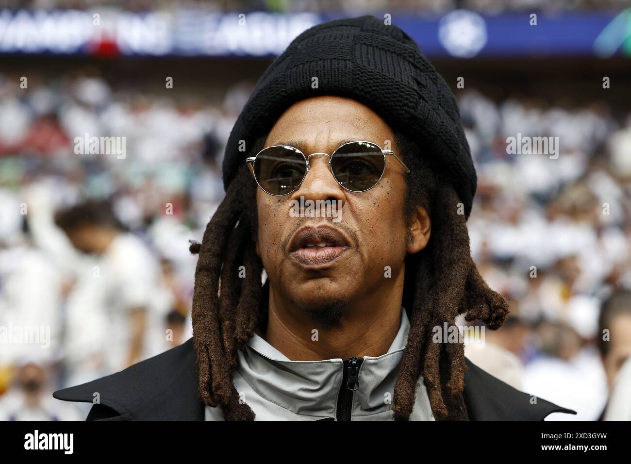 LONDON - American rapper and music producer Jay-Z prior to the UEFA ...