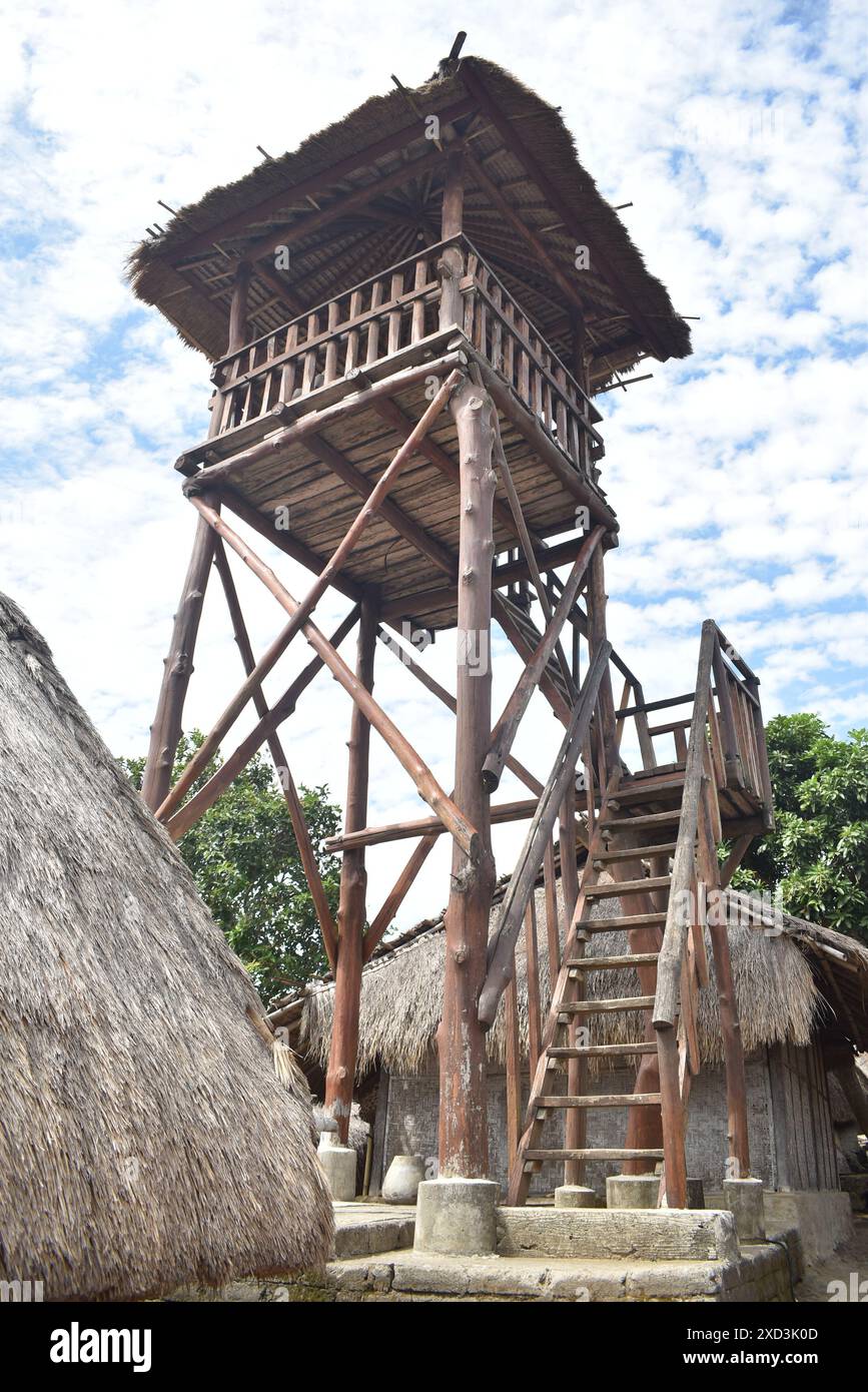 traditional houses and beautiful traditional life in Sade Village ...