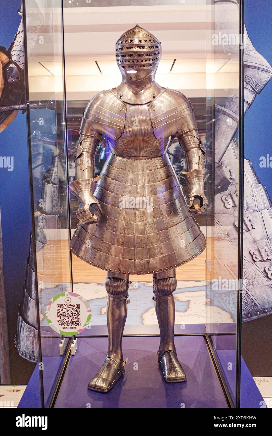 Henry viii horse armour hi-res stock photography and images - Alamy