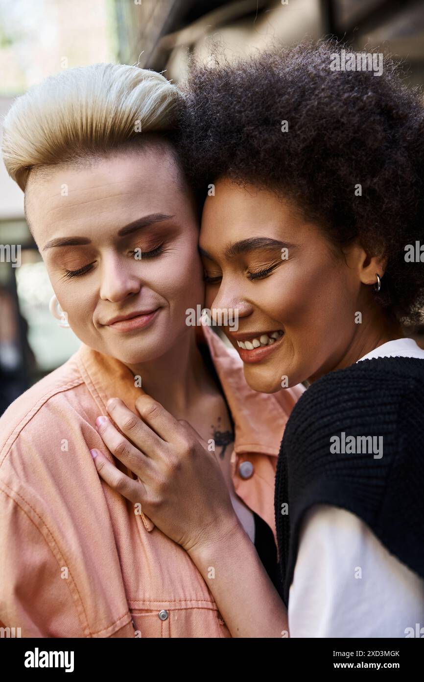 Embrace gesture hi-res stock photography and images - Alamy