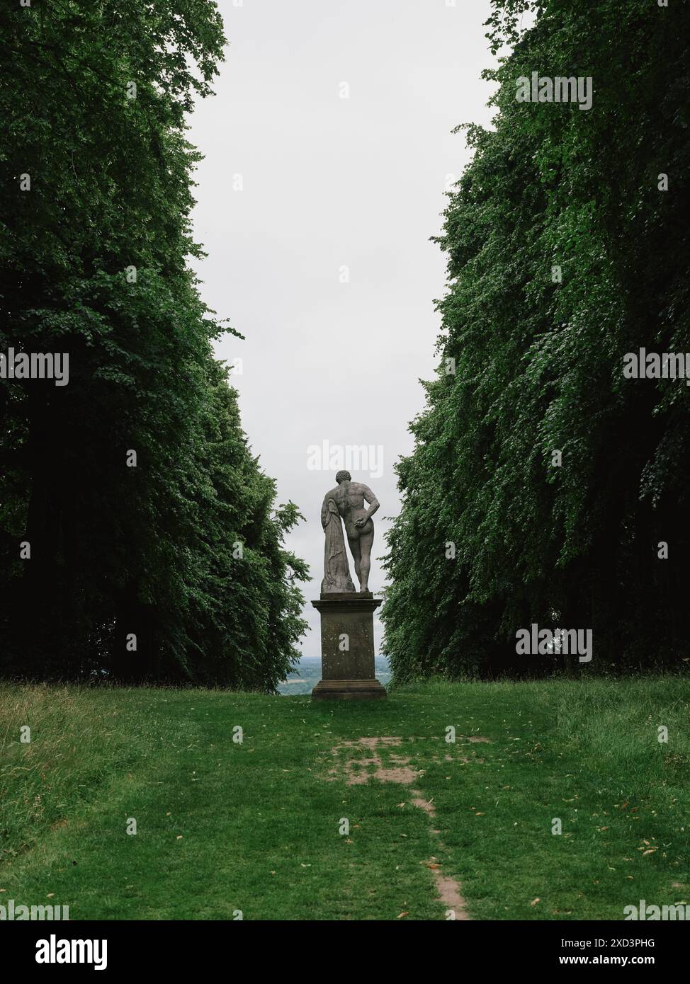 Chirk castle statues hi-res stock photography and images - Alamy