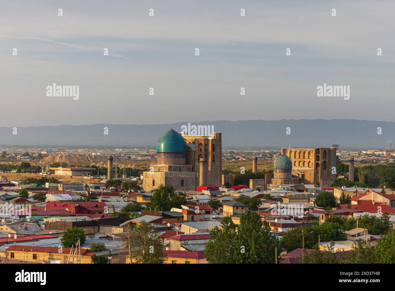 Bibi-Khanym Mosque in Samarkand, Uzbekistan Stock Photo - Alamy