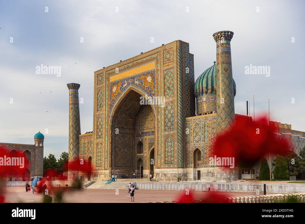 Iconic Sher-Dor Madrasah facade on Registan square in Samarkand ...