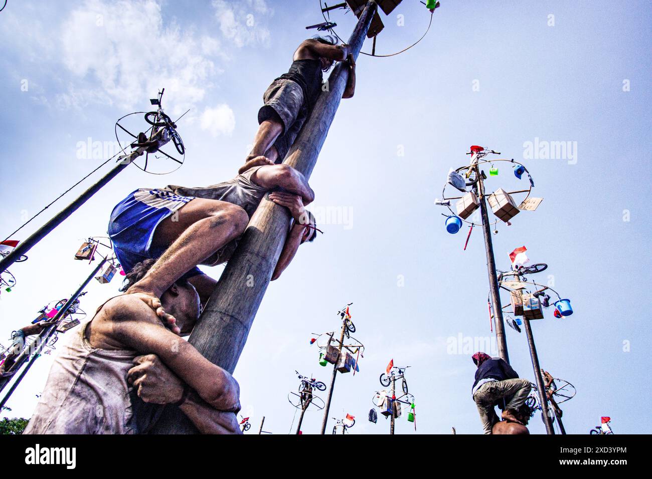 Panjat pinang hi-res stock photography and images - Alamy