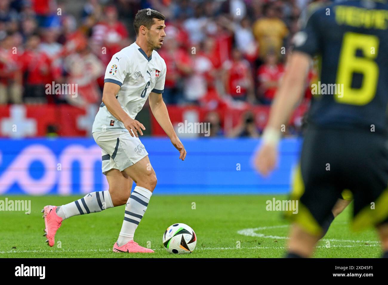 Cologne, Germany. 19th June, 2024. Remo Freuler (8) of Switzerland ...
