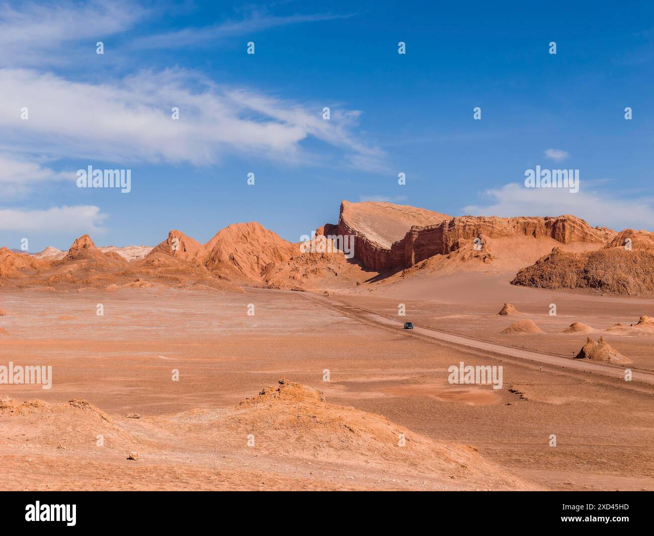 Desert moon hi-res stock photography and images - Alamy
