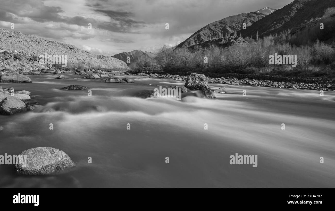 Indus valley view Black and White Stock Photos & Images - Alamy