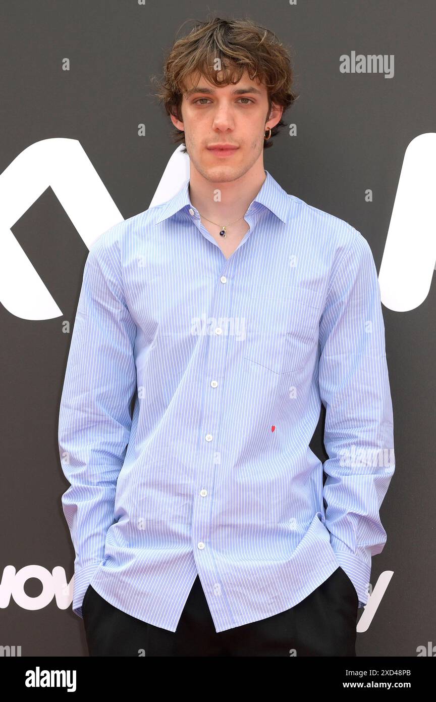 Matteo Oscar Giuggioli bei der Sky Programmpräsentation 2024-2025 im ...