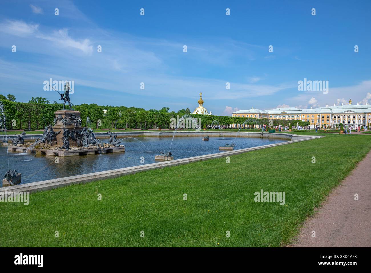 PETERHOF, RUSSIA - JUNE 04, 2024: The Upper Park of the Peterhof Palace ...
