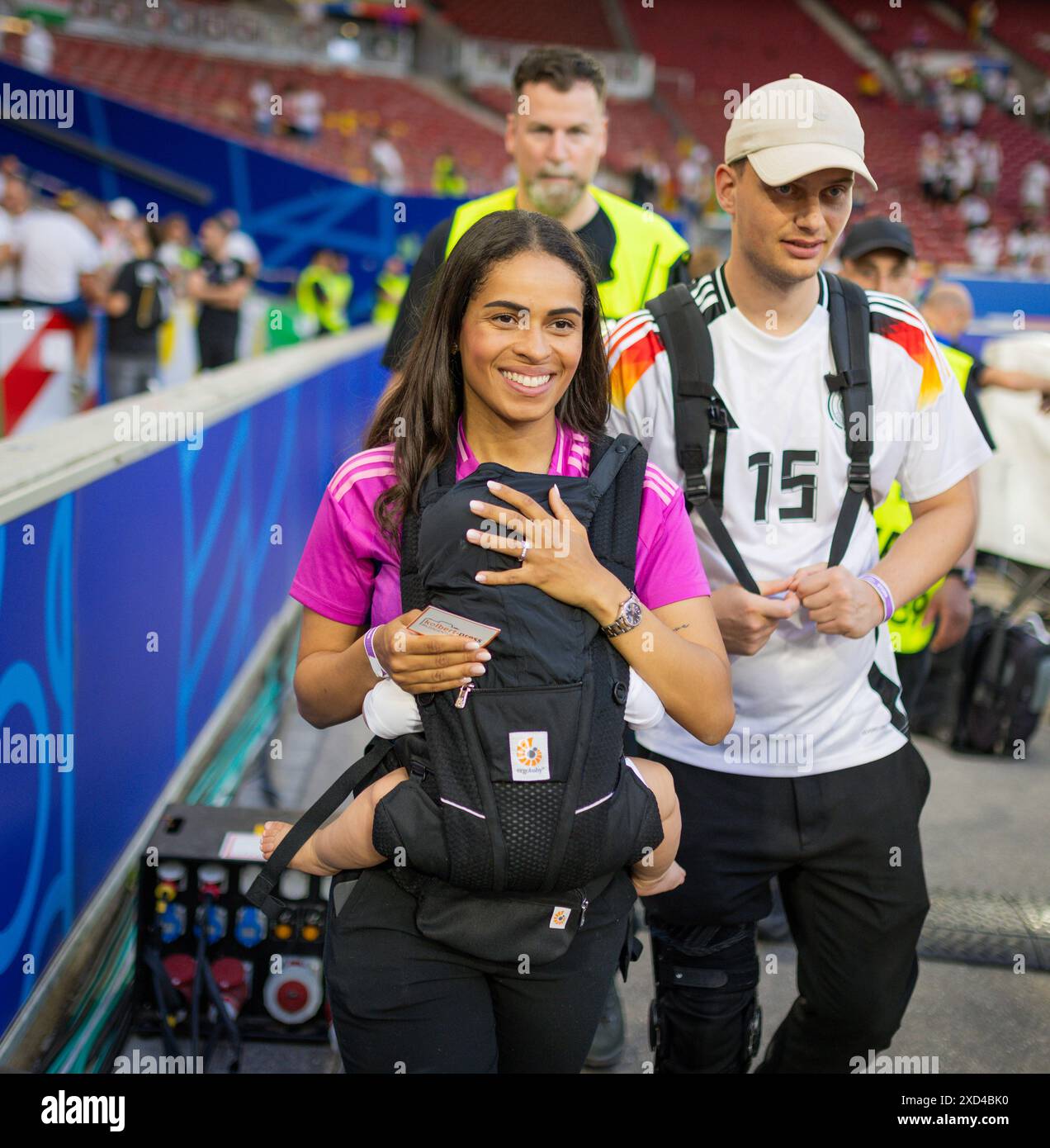 Stuttgart, Germany. 19th Jun 2024. Sabrina die Freundin von Nico ...