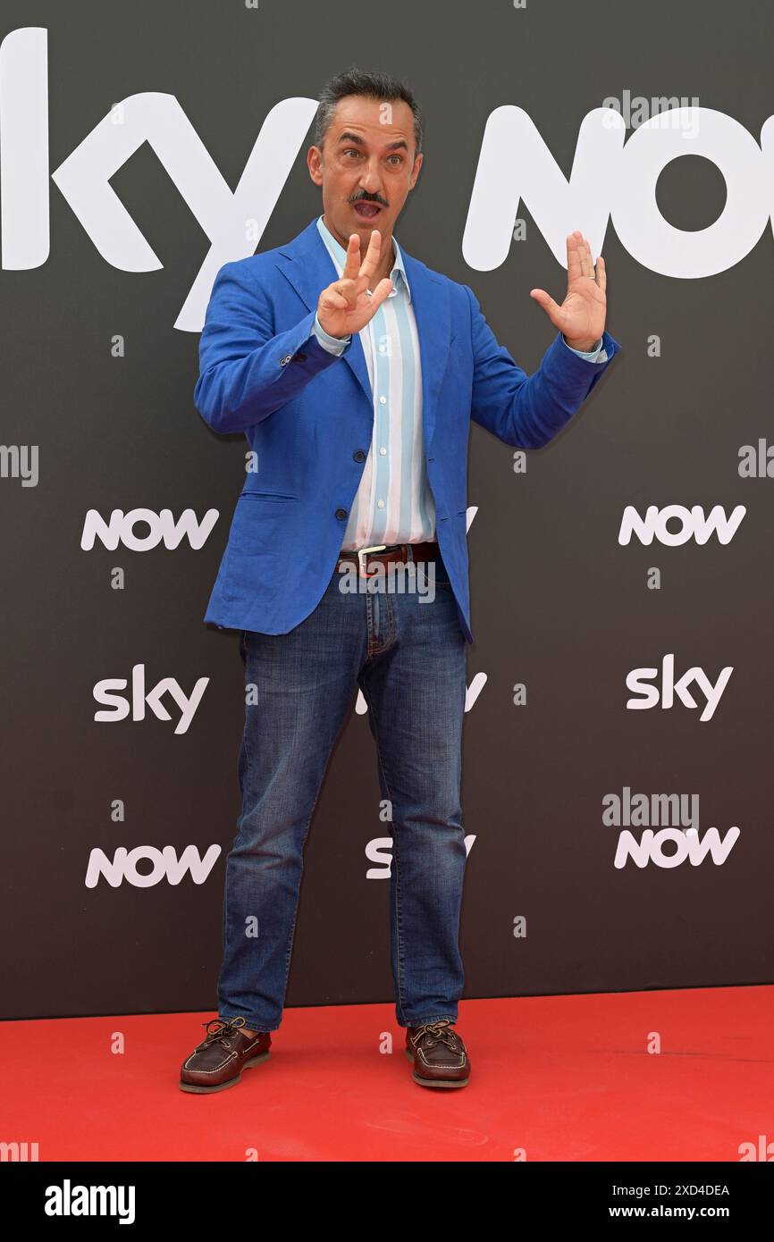 Palinsesti sky 2024 2025 hi-res stock photography and images - Alamy