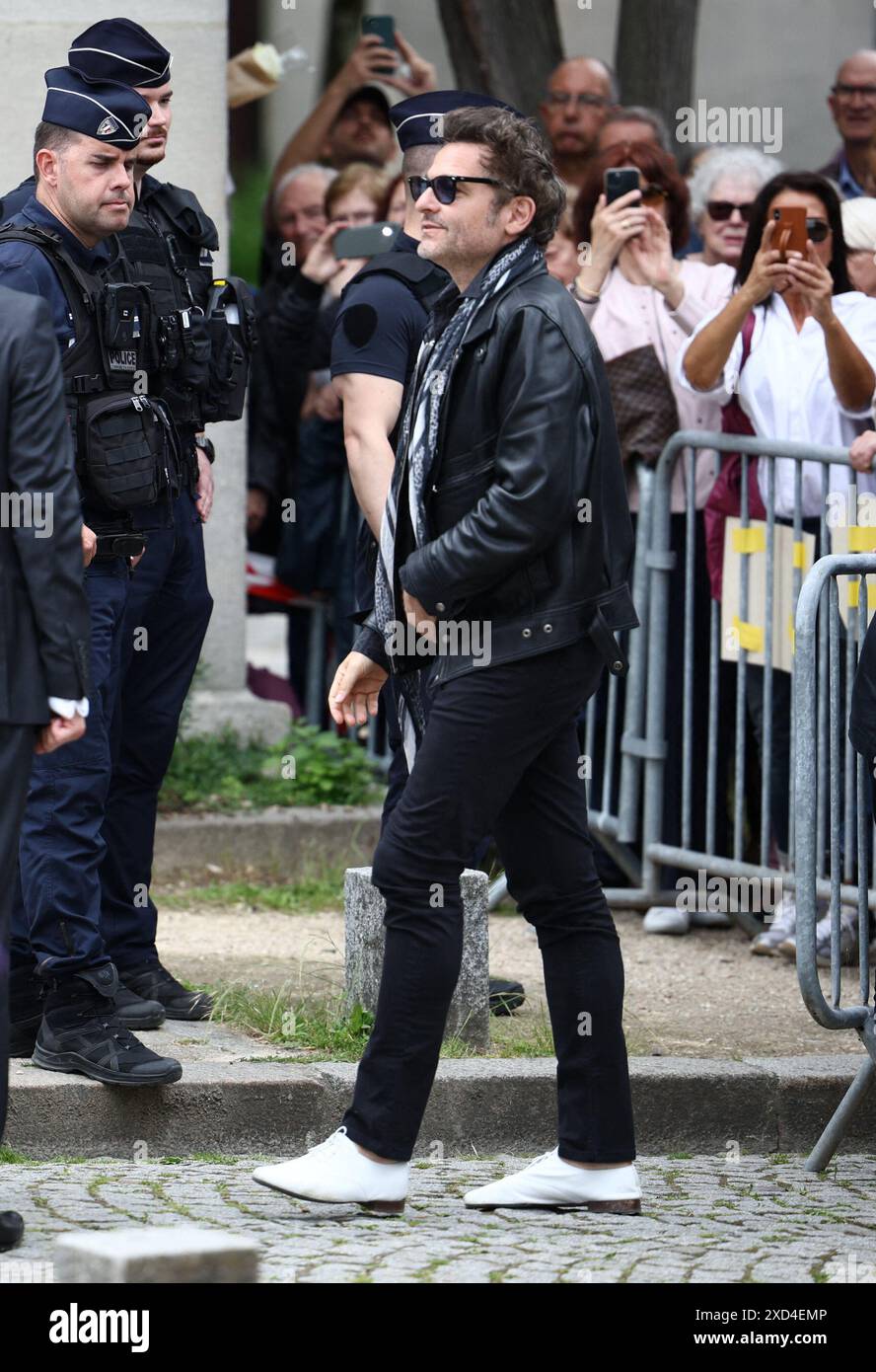 Paris, France. 20th June, 2024. Matthieu Chedid arriving to the funeral ...
