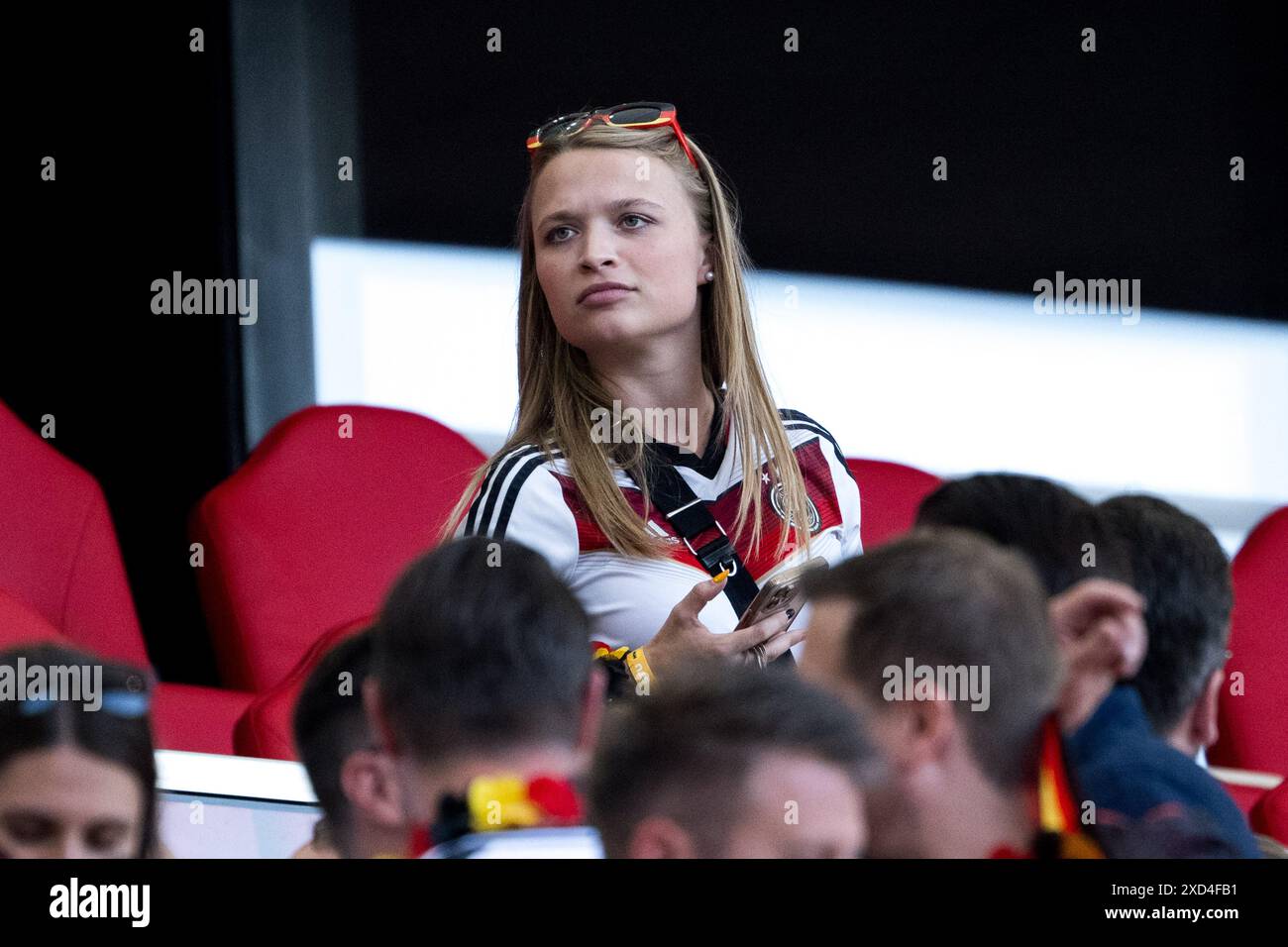 Lisa Kueppers (Influencerin), GER, Germany (GER) vs. Ungarn (HUN), Fussball Europameisterschaft ...