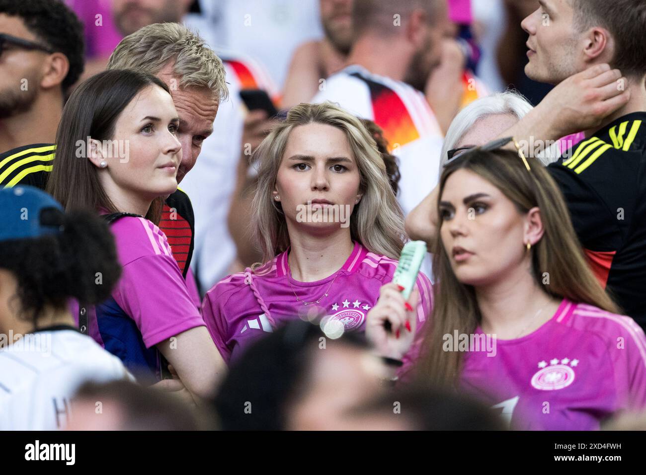 Anika Bissel (Frau von Manuel Neuer), GER, Germany (GER) vs. Ungarn ...