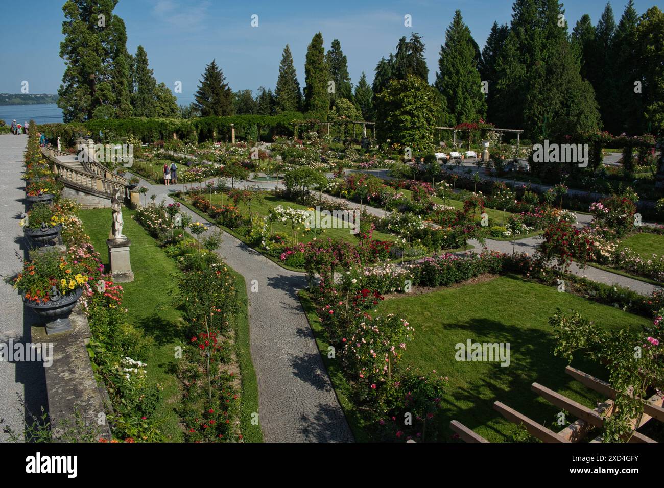 Insel Mainau, Sommer im italienischen Rosengarten *** Mainau Island ...
