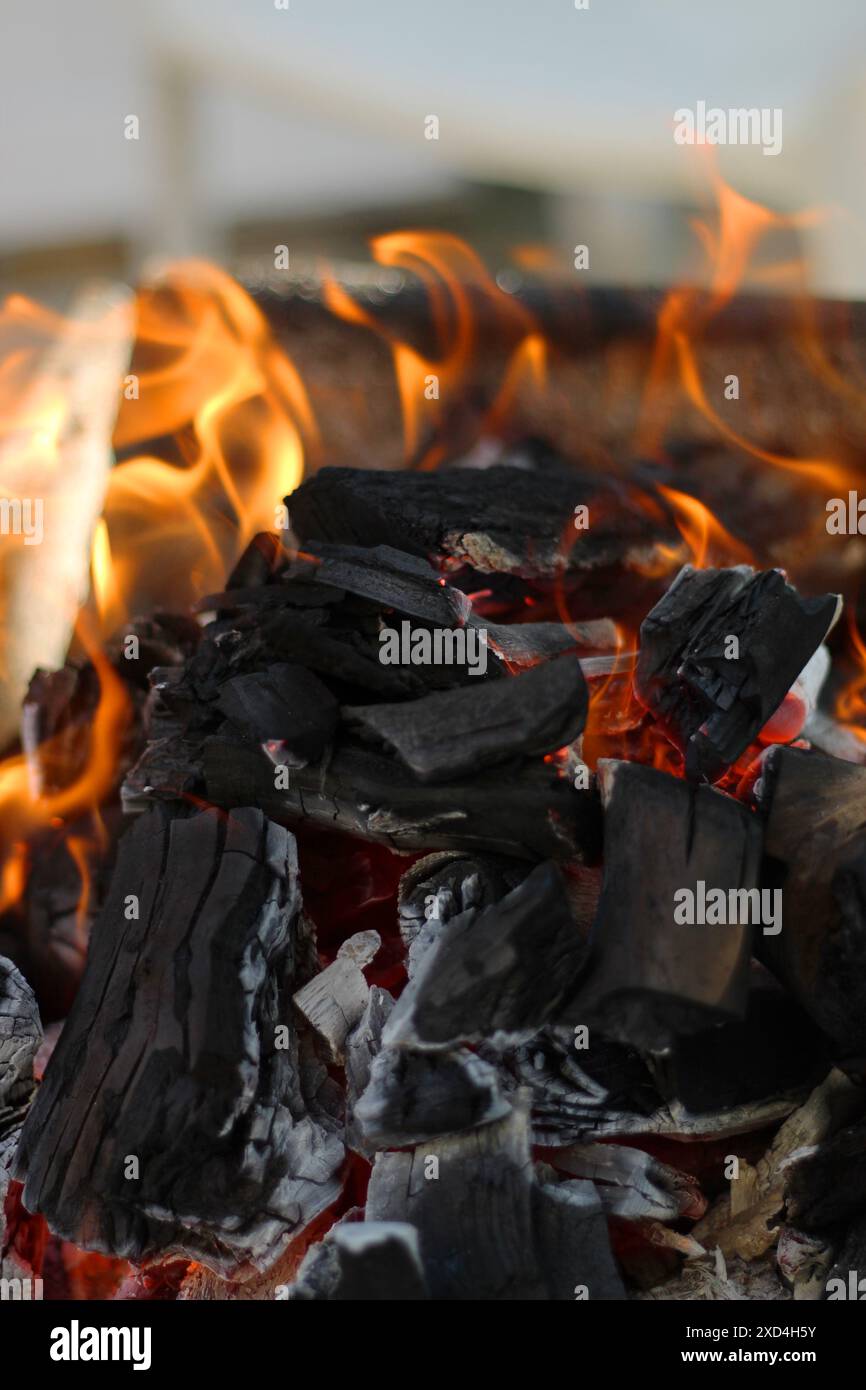 Vertical no people shot shiny hi-res stock photography and images - Alamy