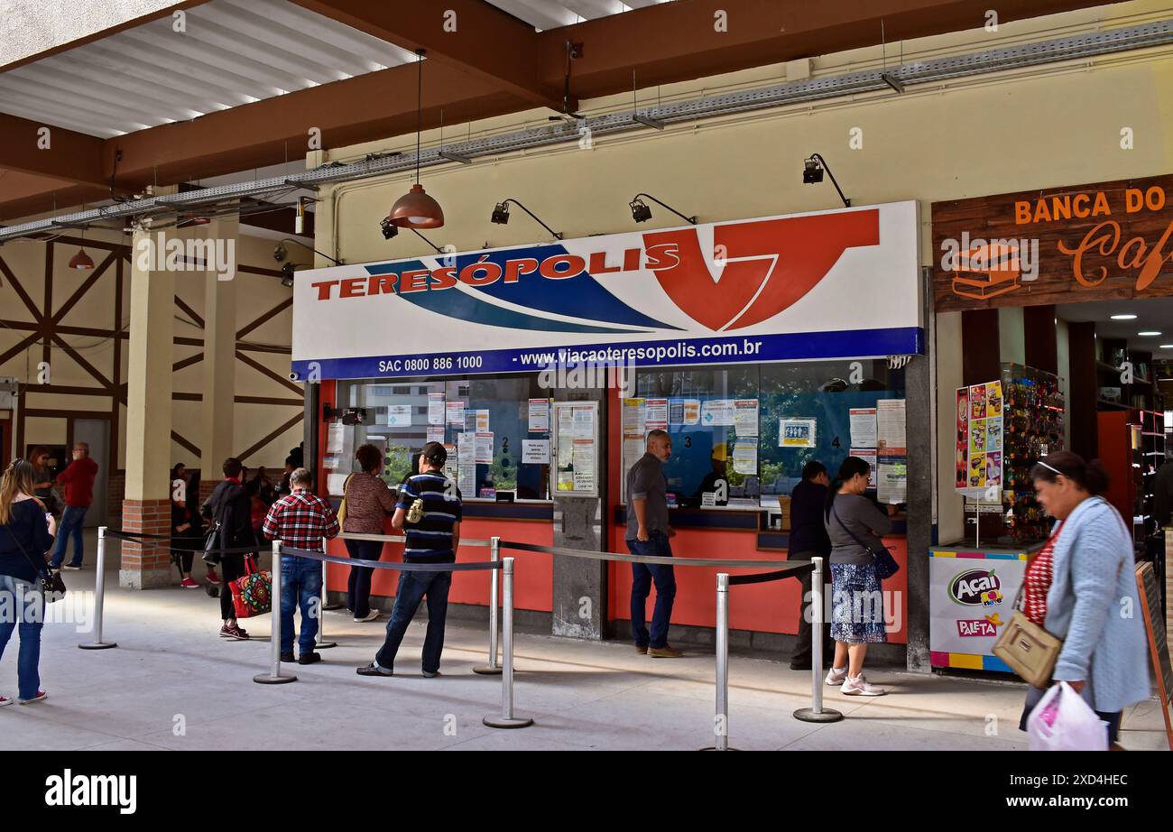 Terminal de bus public hi-res stock photography and images - Alamy