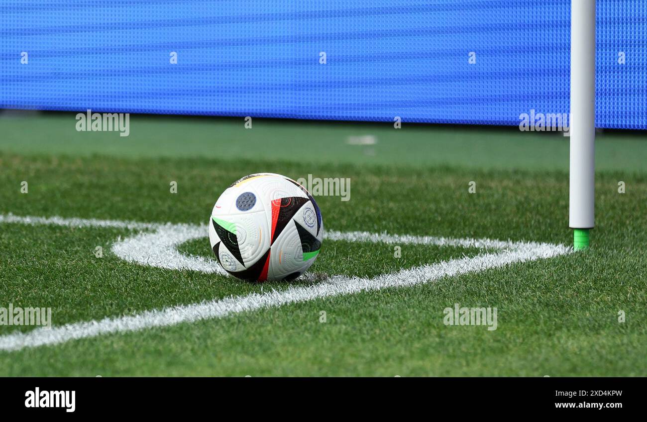 Adidas euro 2024 match ball hi-res stock photography and images - Alamy