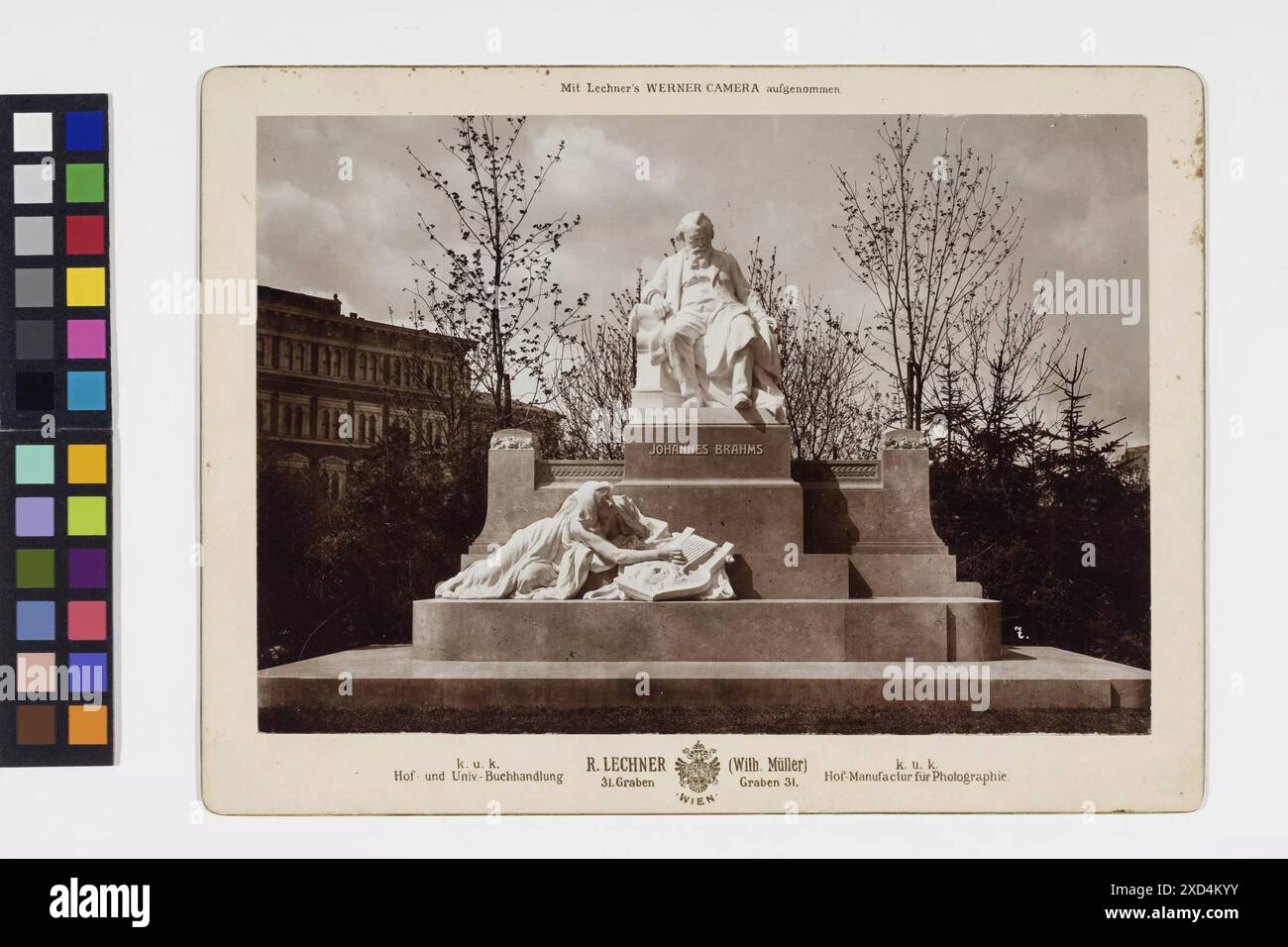Photograph of the Brahmsdenkmal monument in Resselpark at Karlsplatz ...