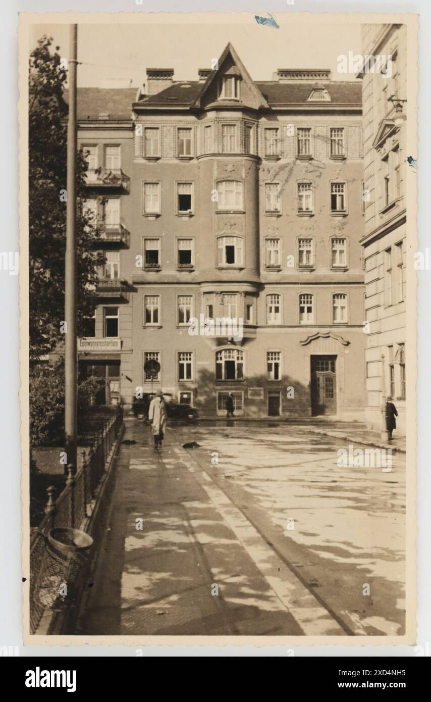 German row house gmbh hi-res stock photography and images - Alamy