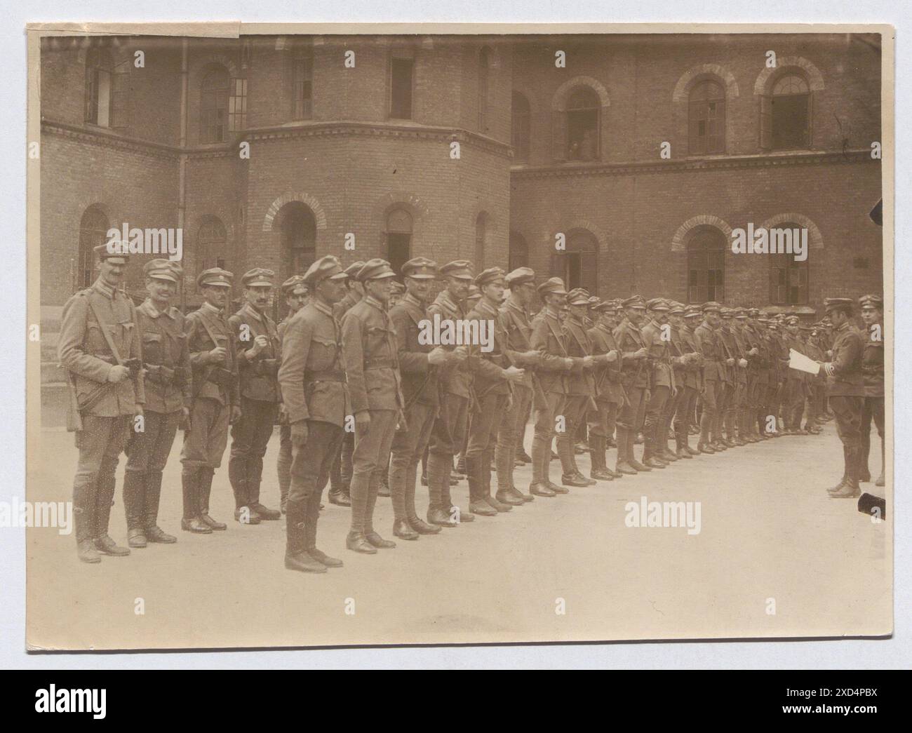 Aufstellung des neuen Bundesheeres in der Roßauer Kaserne Richard ...