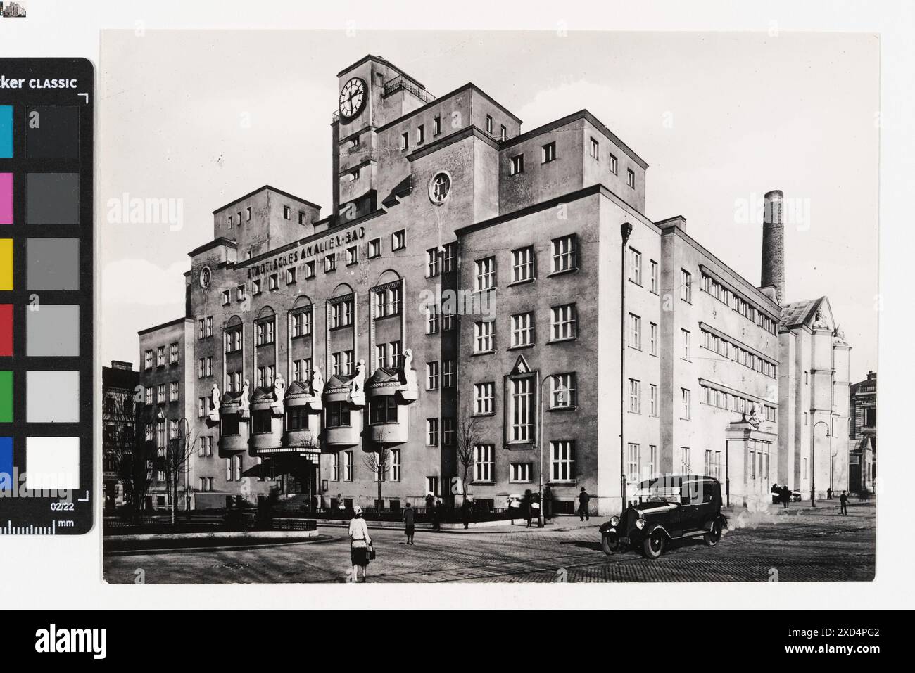 Photograph of Amalienbad at Reumannplatz 23 in Vienna circa 1926 ...